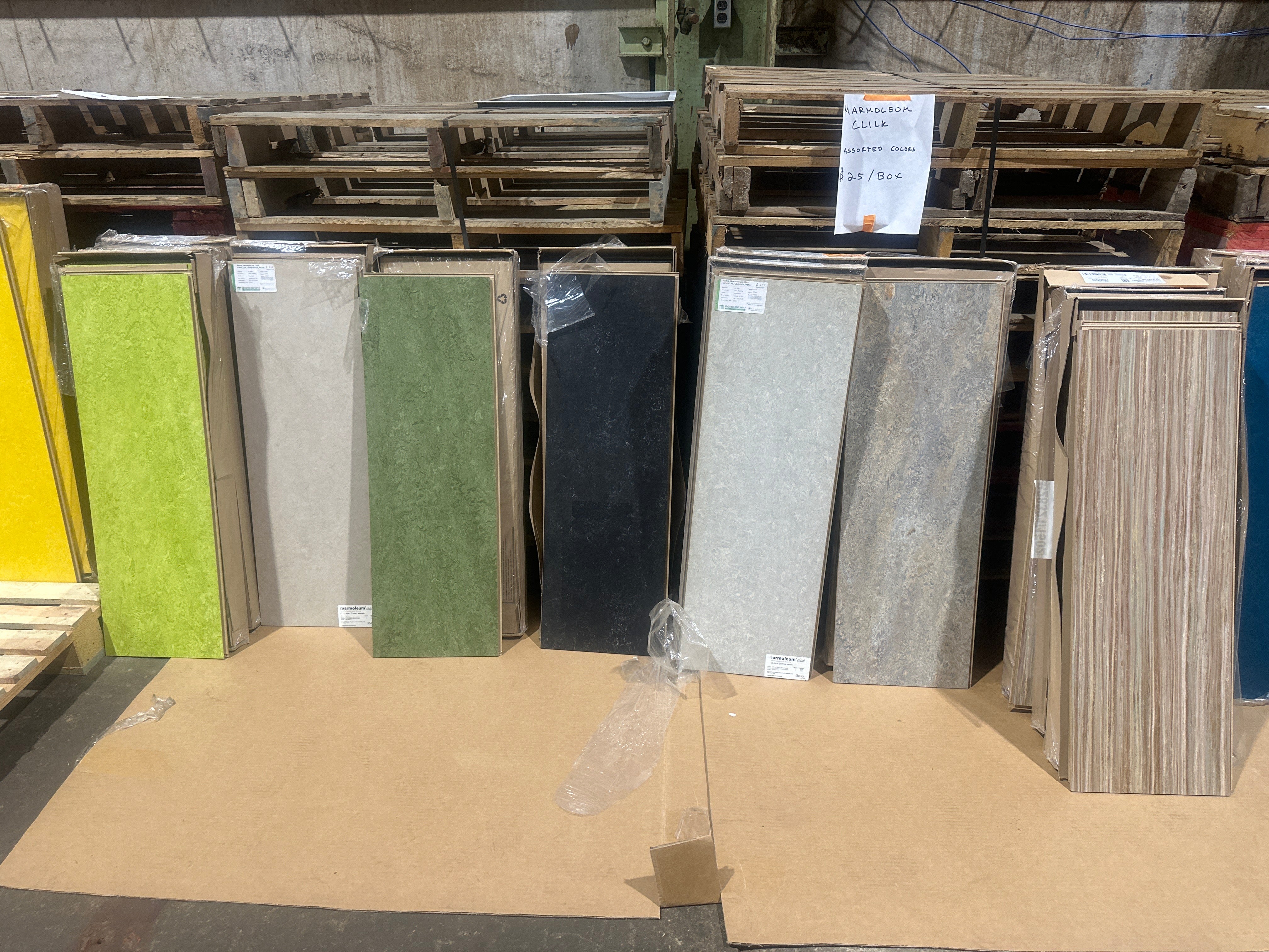 Lot 1028 - FORBO Marmoleum Click Flooring Panels - Assorted Colors - W ...